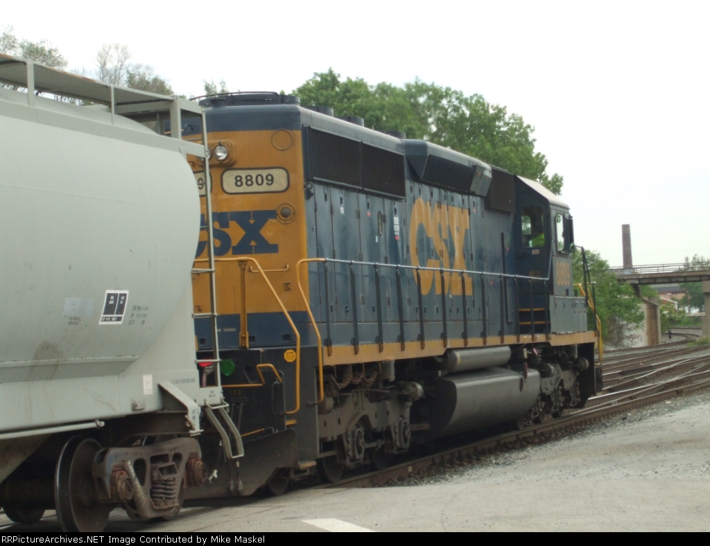 CSX 8809